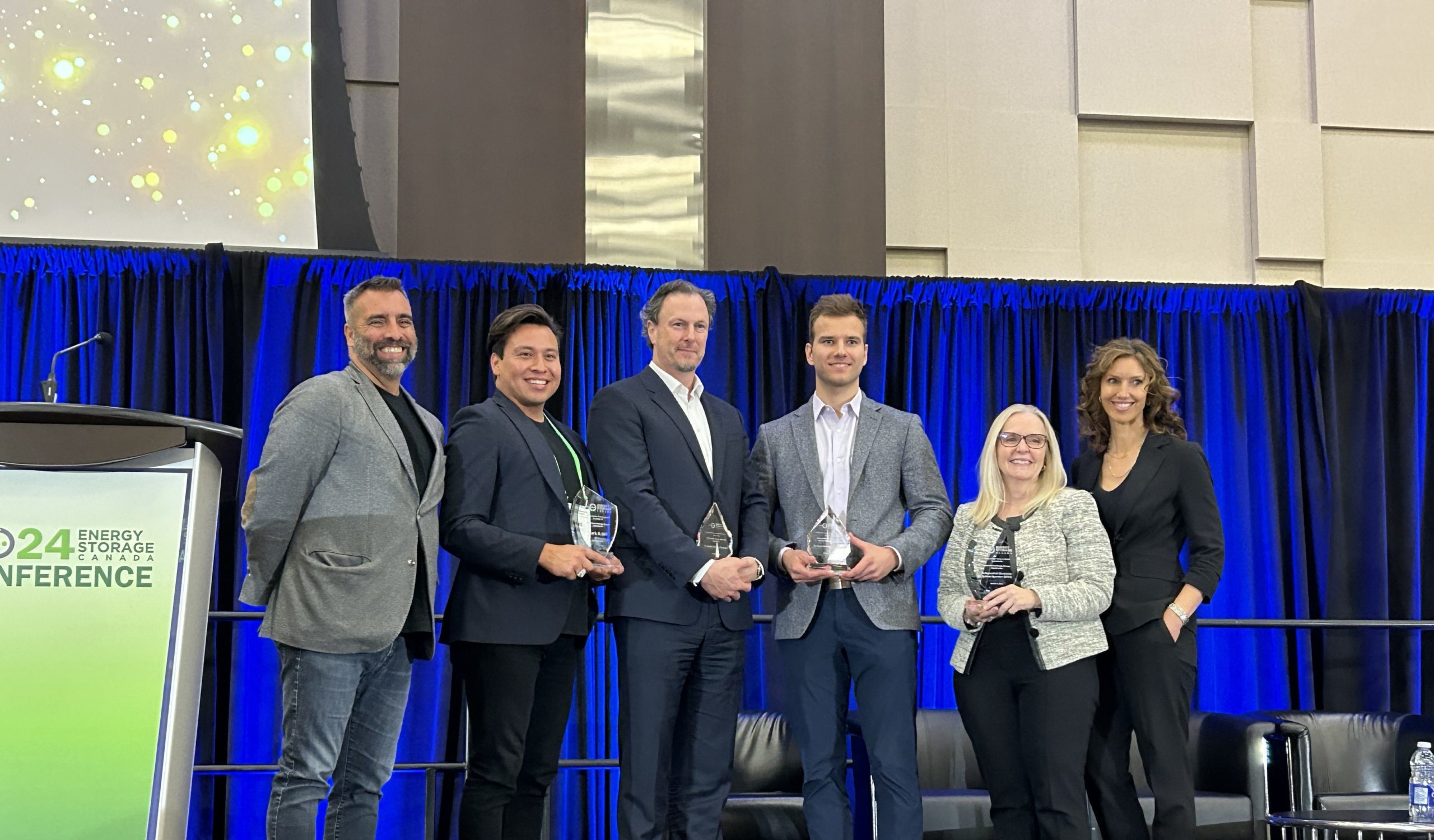 Invinity Wins 2024 Energy Storage Milestone Award / Invinity